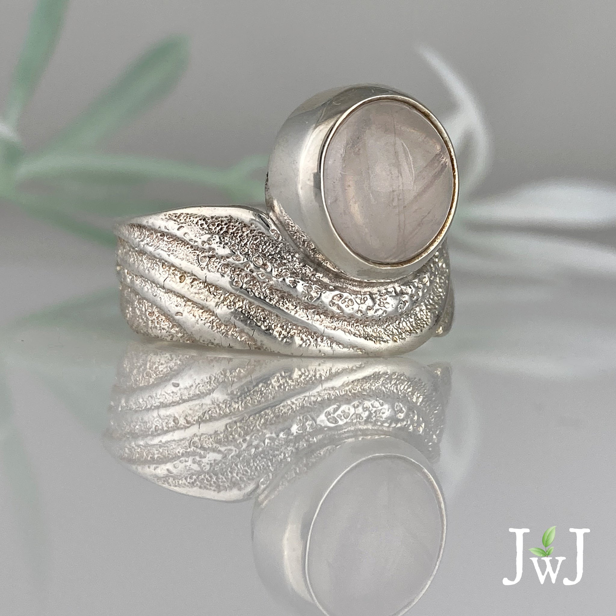 Rose Quartz Ripple Ring – Jeanette Walker Jewellery